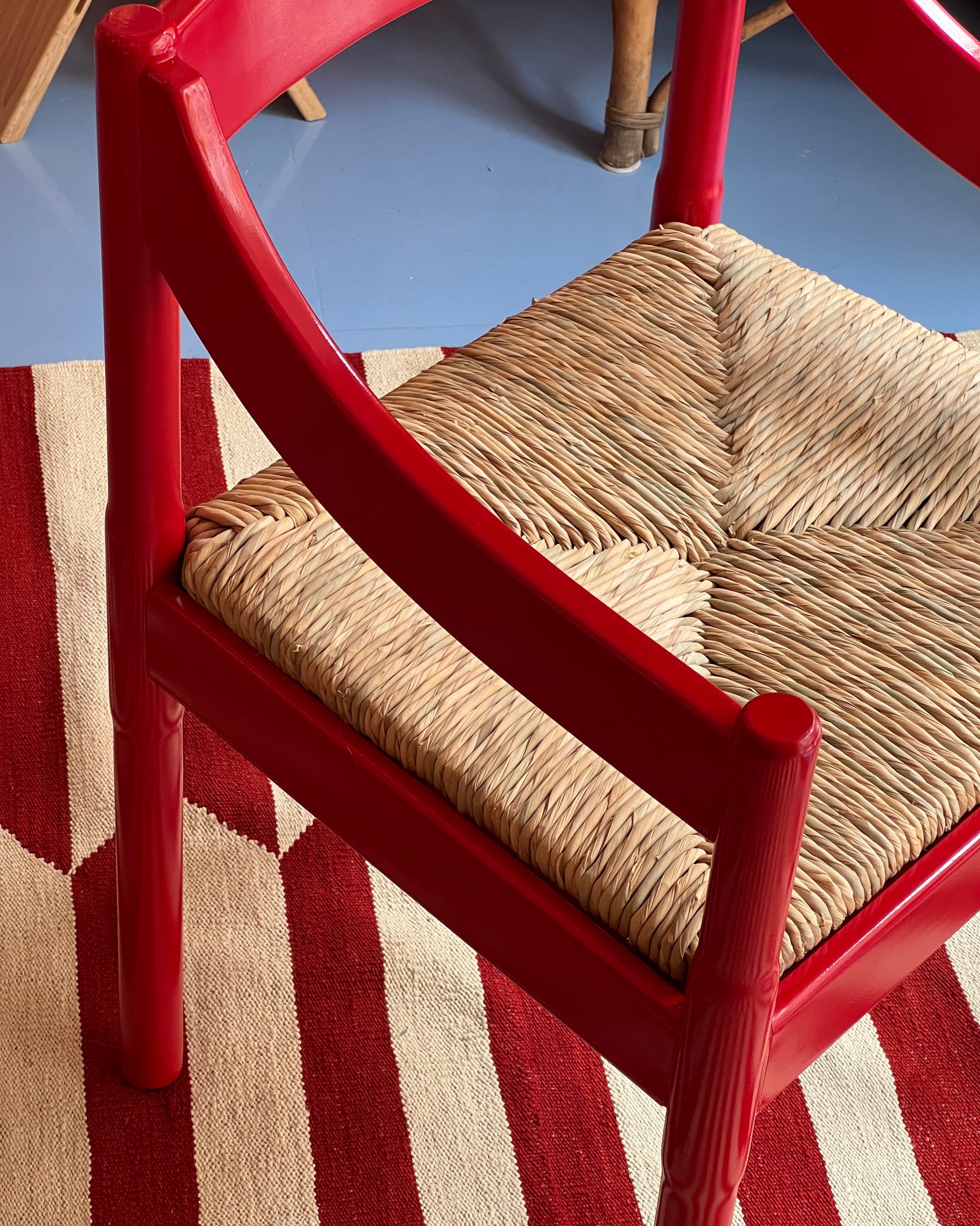 Carimate chair by Vico Magistretti - Red - Glossy – Millefiori Interior