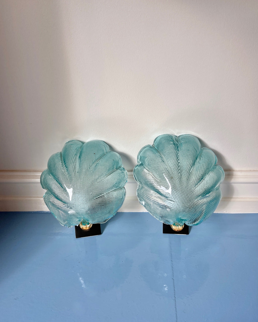 Pair of vintage blue Murano shell wall lamps – Millefiori Interior