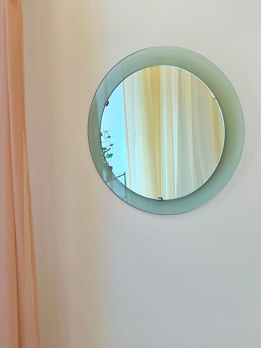 Vintage Turquoise Round Italian Mirror – Millefiori Interior